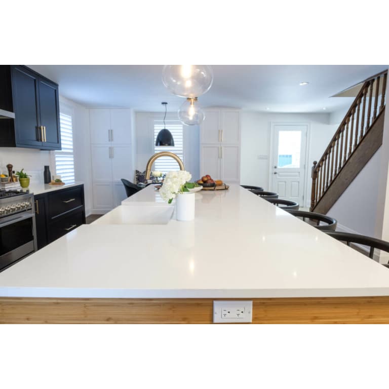 Aurelia | Hanstone | FLOFORM Countertops